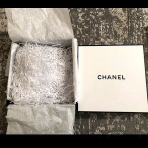 CHANEL | Other | Chanel White Gift Box Tissue Stuffing New Authentic ...